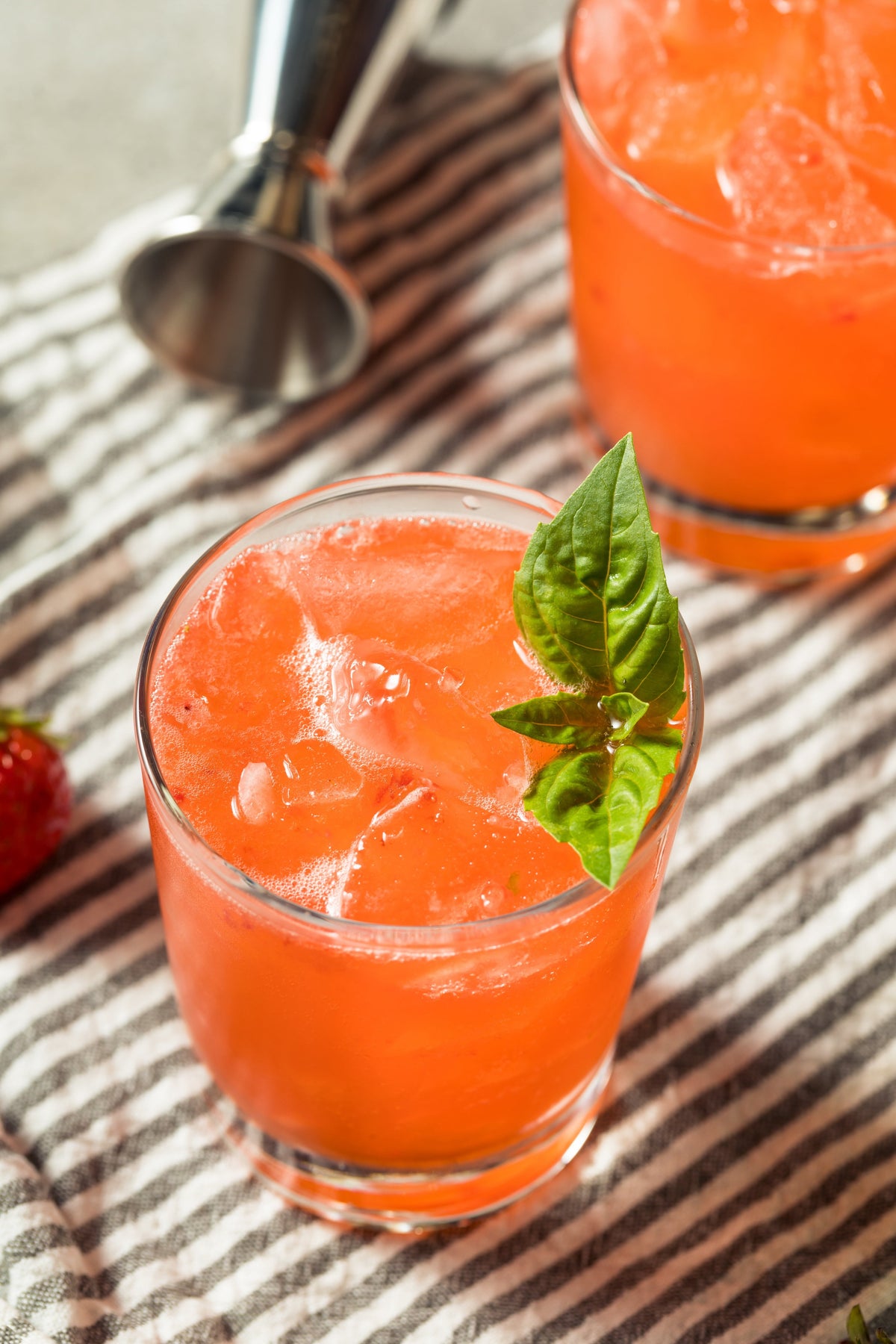 Strawberry Smash | Cotswold Cocktail School